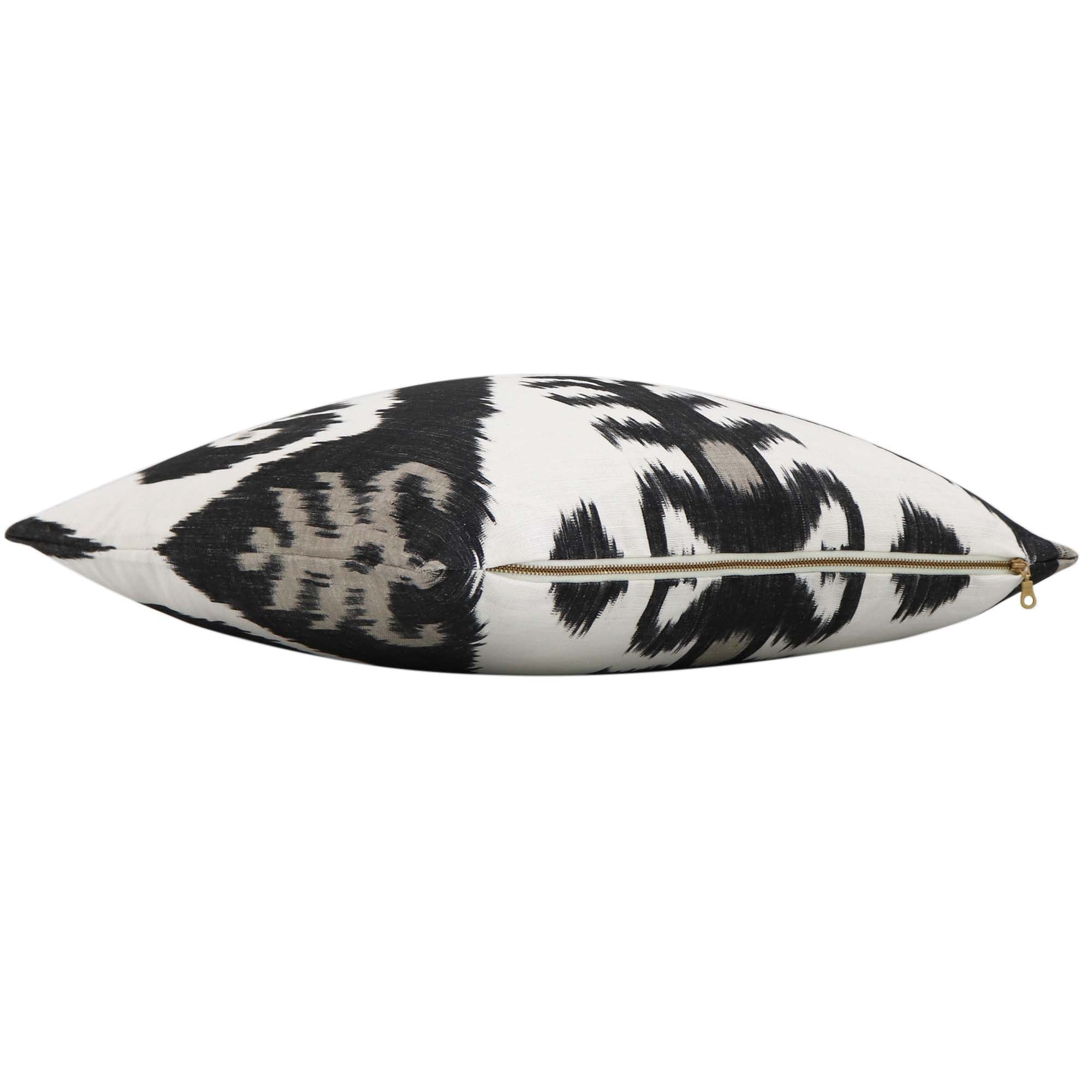 Chloe and Olive Designer Throw Pillows | Luxury Custom Made-to-Order ...